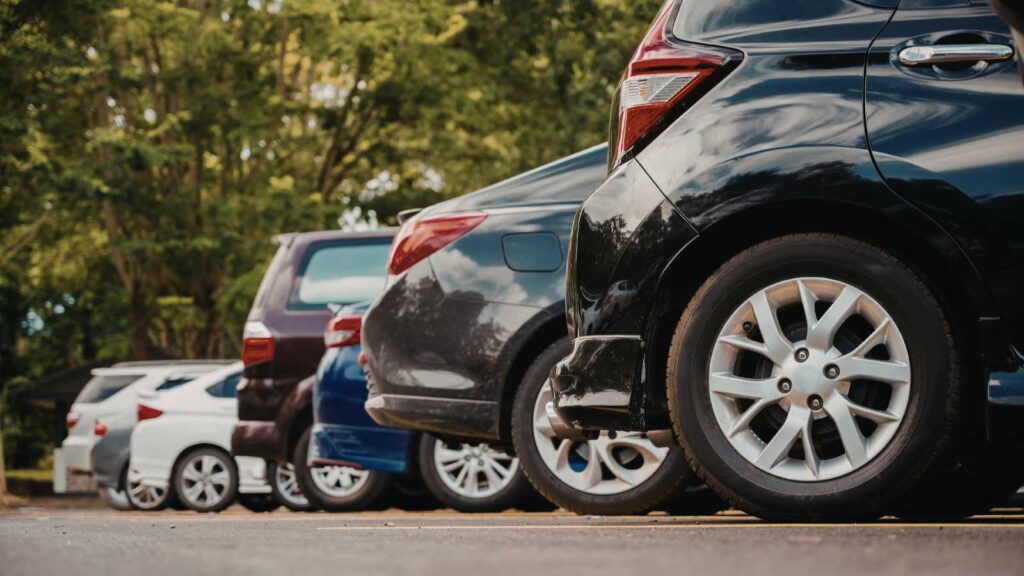 Marché automobile 2025 : bilan neuf, occasion & motorisations
